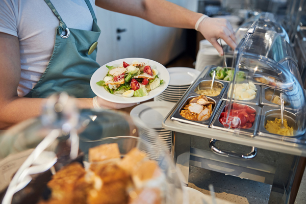 TP EMPLOYÉ POLYVALENT EN RESTAURATION - Académie Vaucluse Provence